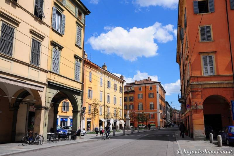 Via Emilia Centro °° - La Guida Di Modena